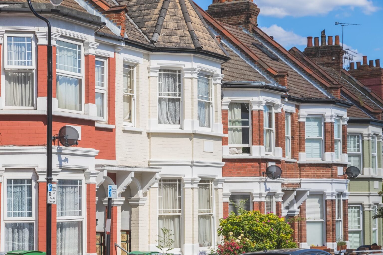 A Clear View: Exploring The Differences: Bay vs Bow Windows – My Next ...