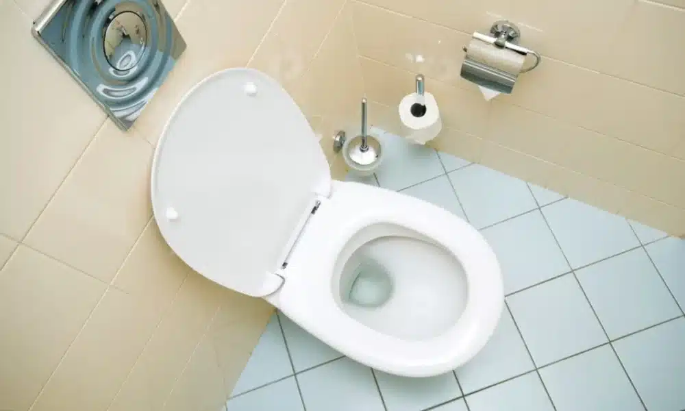 Overflowing Toilet Solutions: Quick Fixes Explained