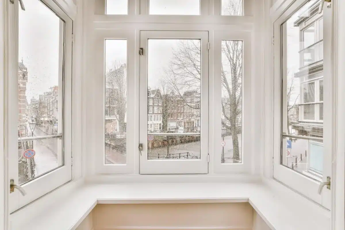How to Easily Replace Insulated Glass Windows